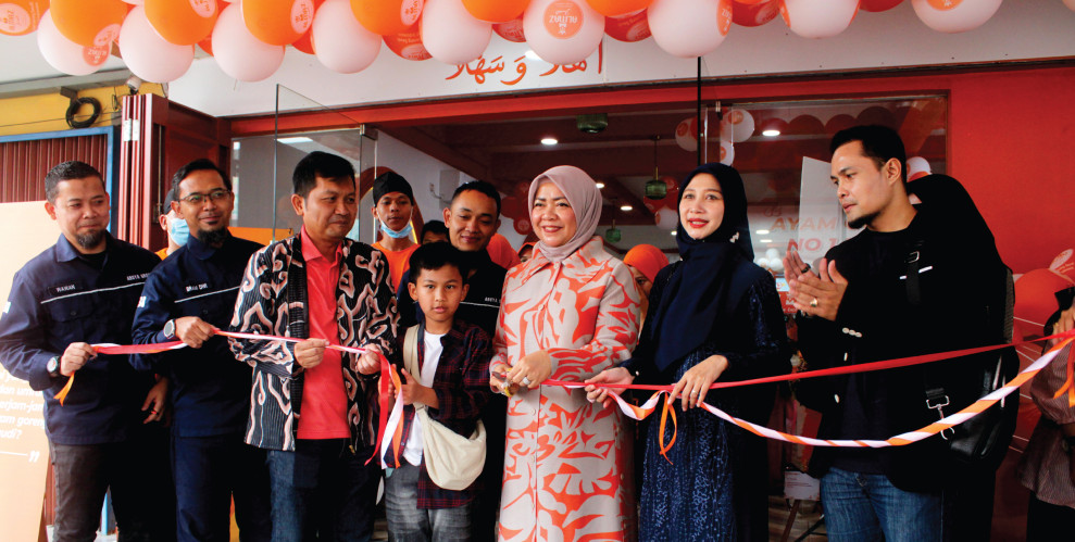 Meriahnya Grand Opening Almaz Fried Chicken Ke-29 Sekaligus Outlet ...